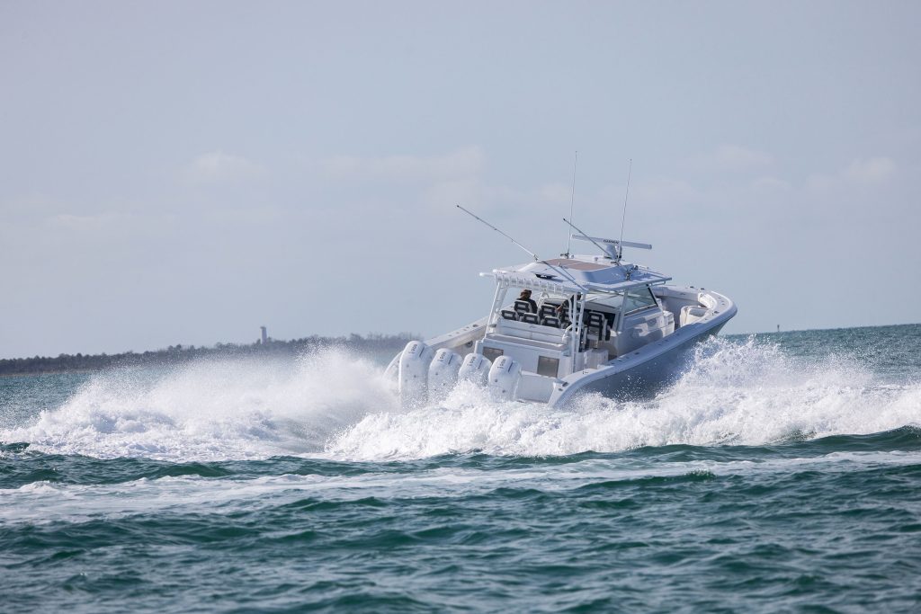 Yellowfin 54 Offshore | Large Luxury Center Console