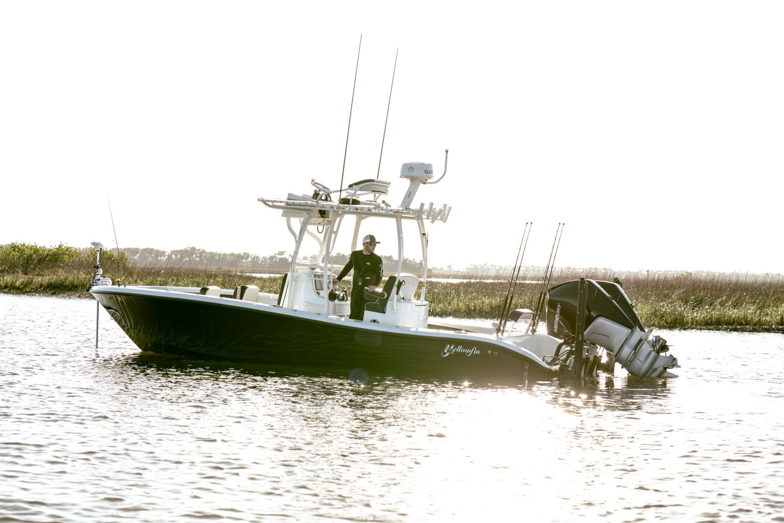 Yellowfin 26 Hybrid Bay Boat | Offshore Center Console