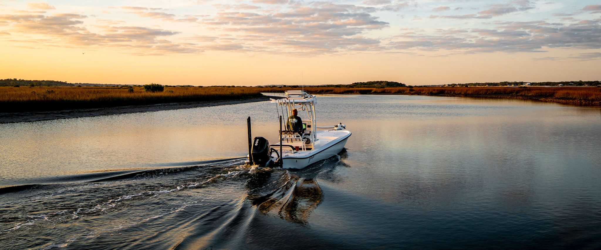 24 Foot Center Console Bay Boat | Yellowfin