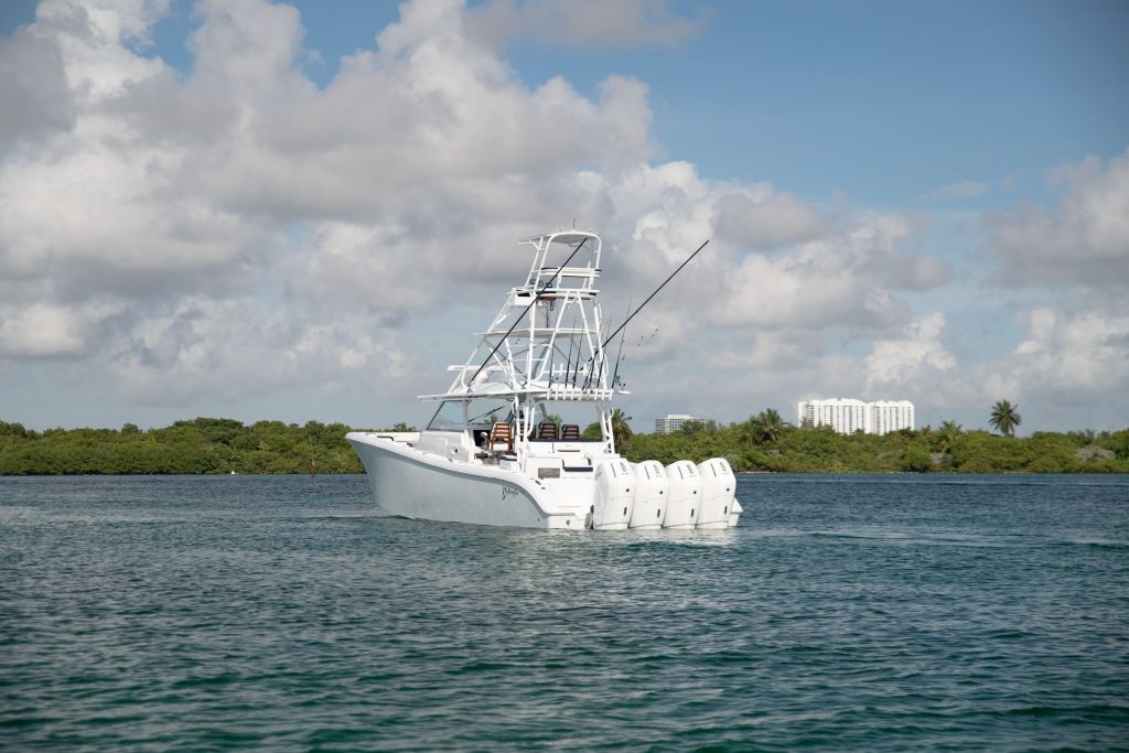 Yellowfin 54 Offshore Boat | Large Luxury Center Console