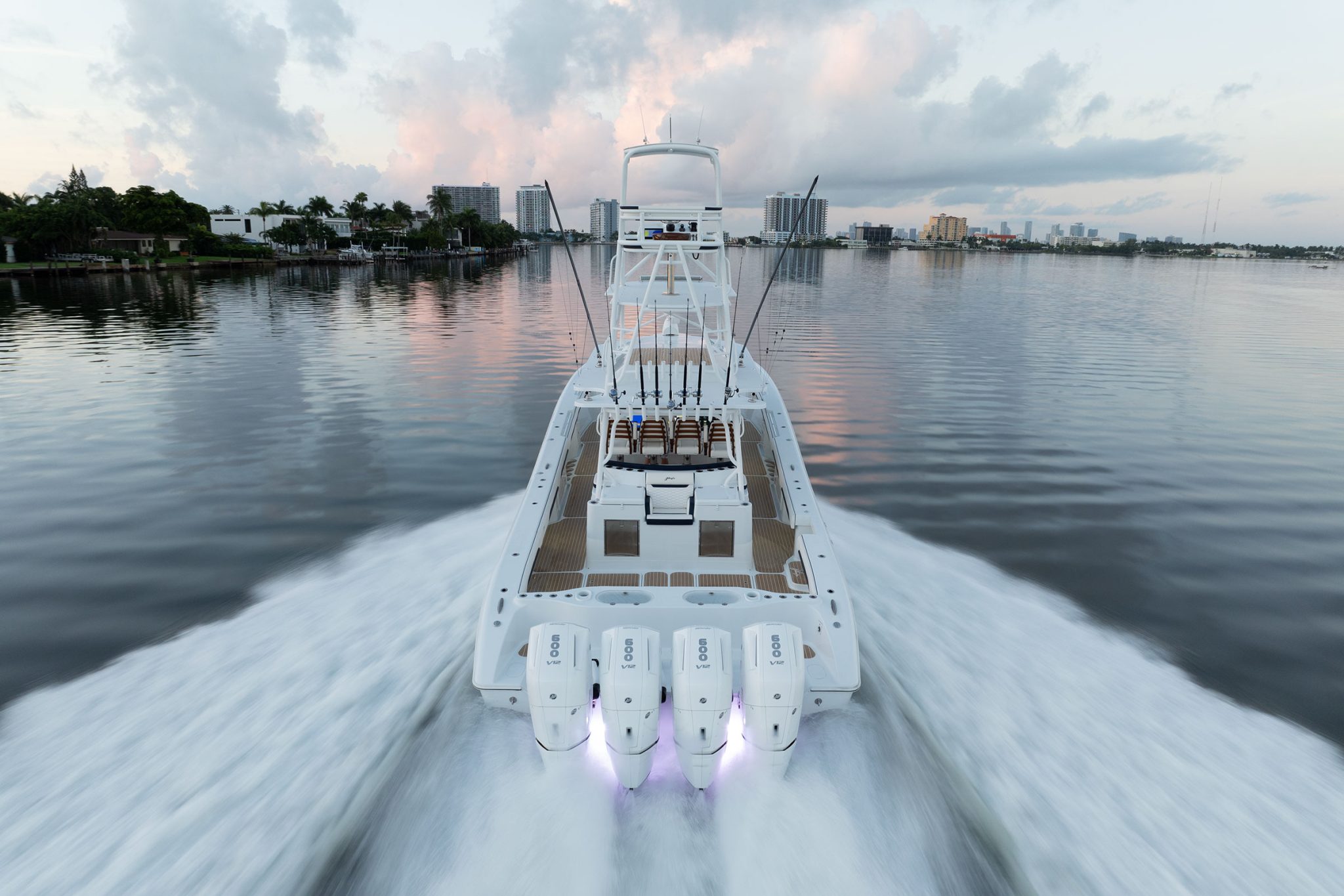 Yellowfin 54 Offshore Boat | Large Luxury Center Console