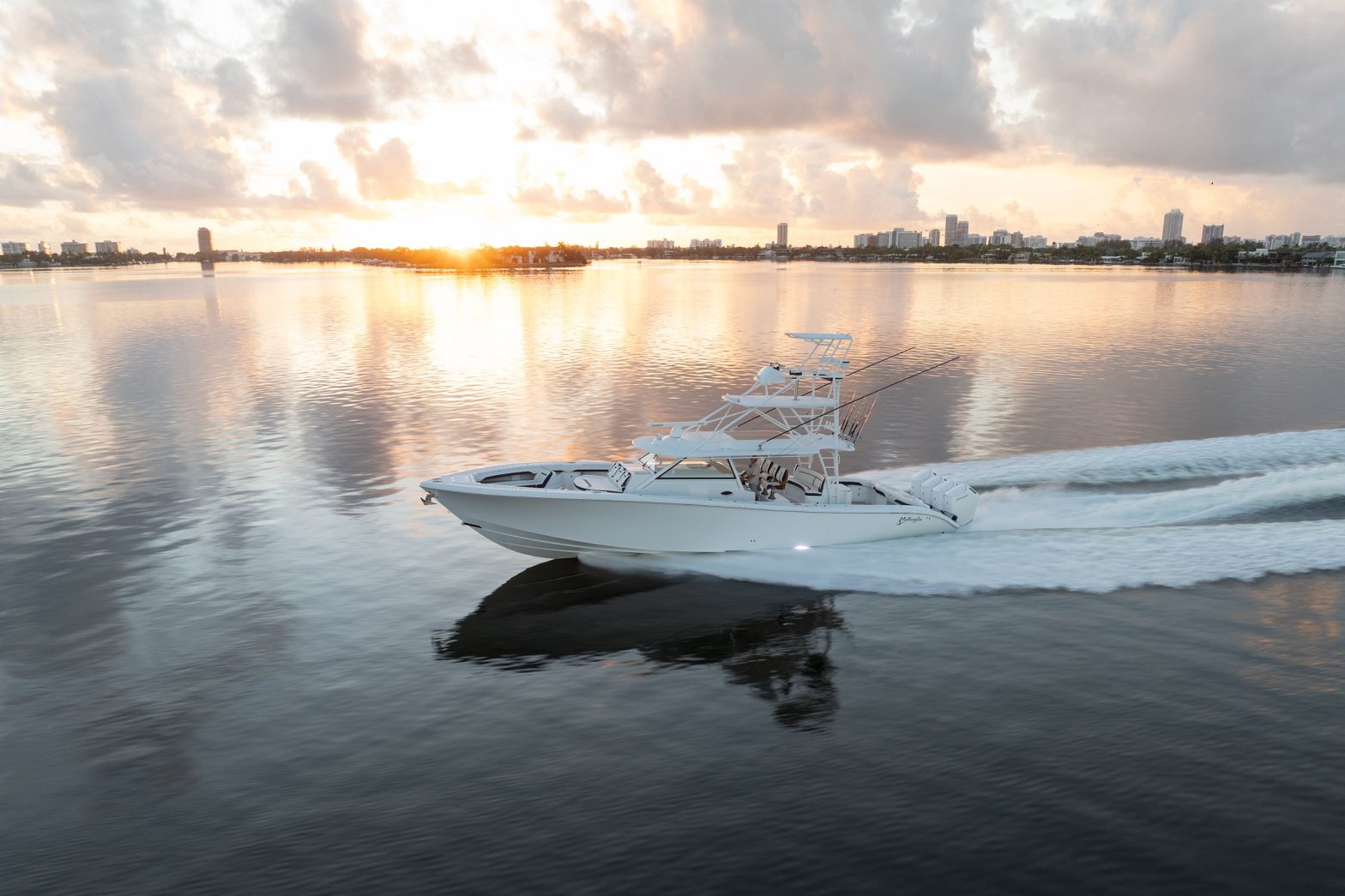 Yellowfin 54 Offshore Boat | Large Luxury Center Console