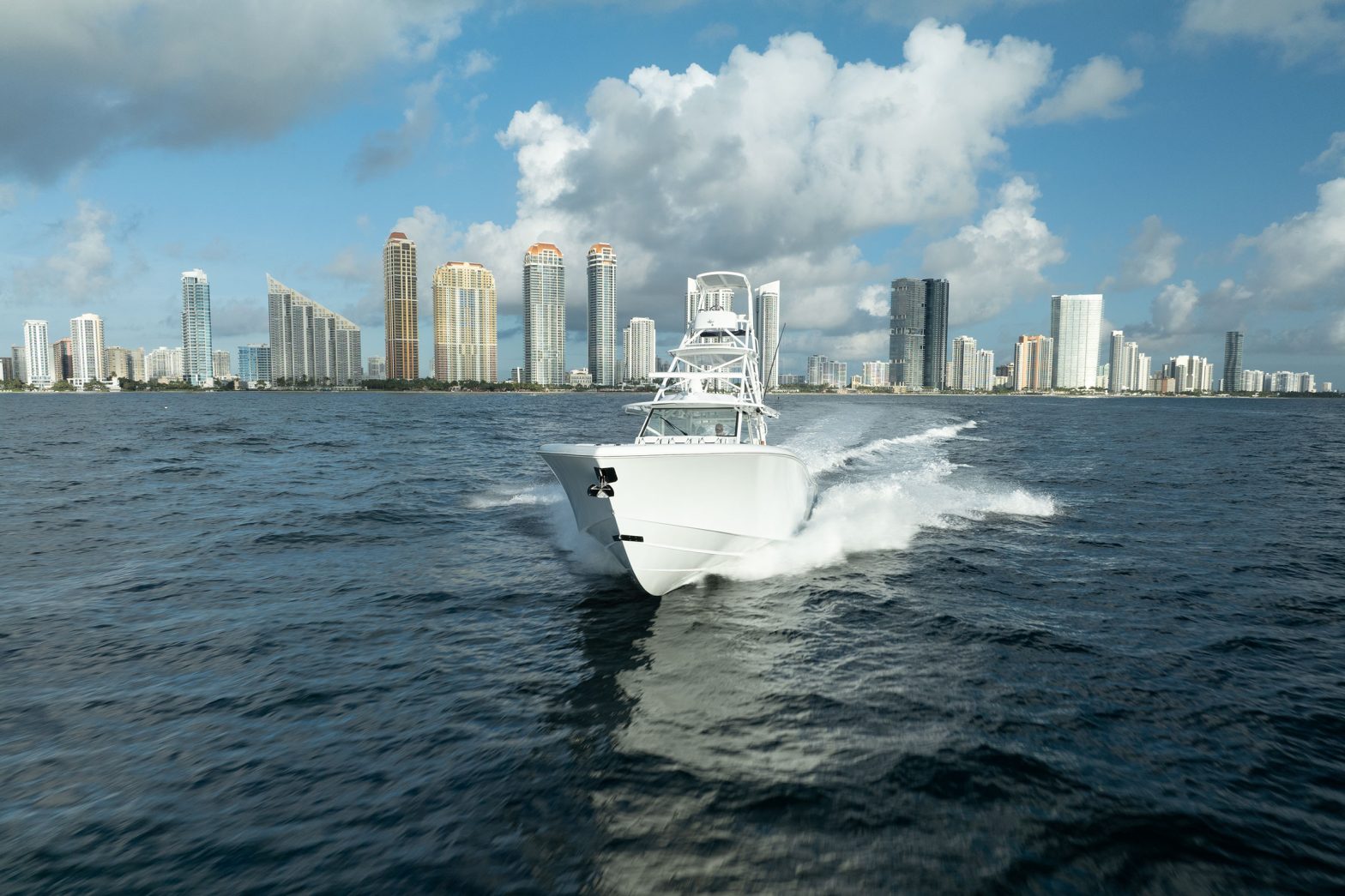 Yellowfin 54 Offshore Boat | Large Luxury Center Console
