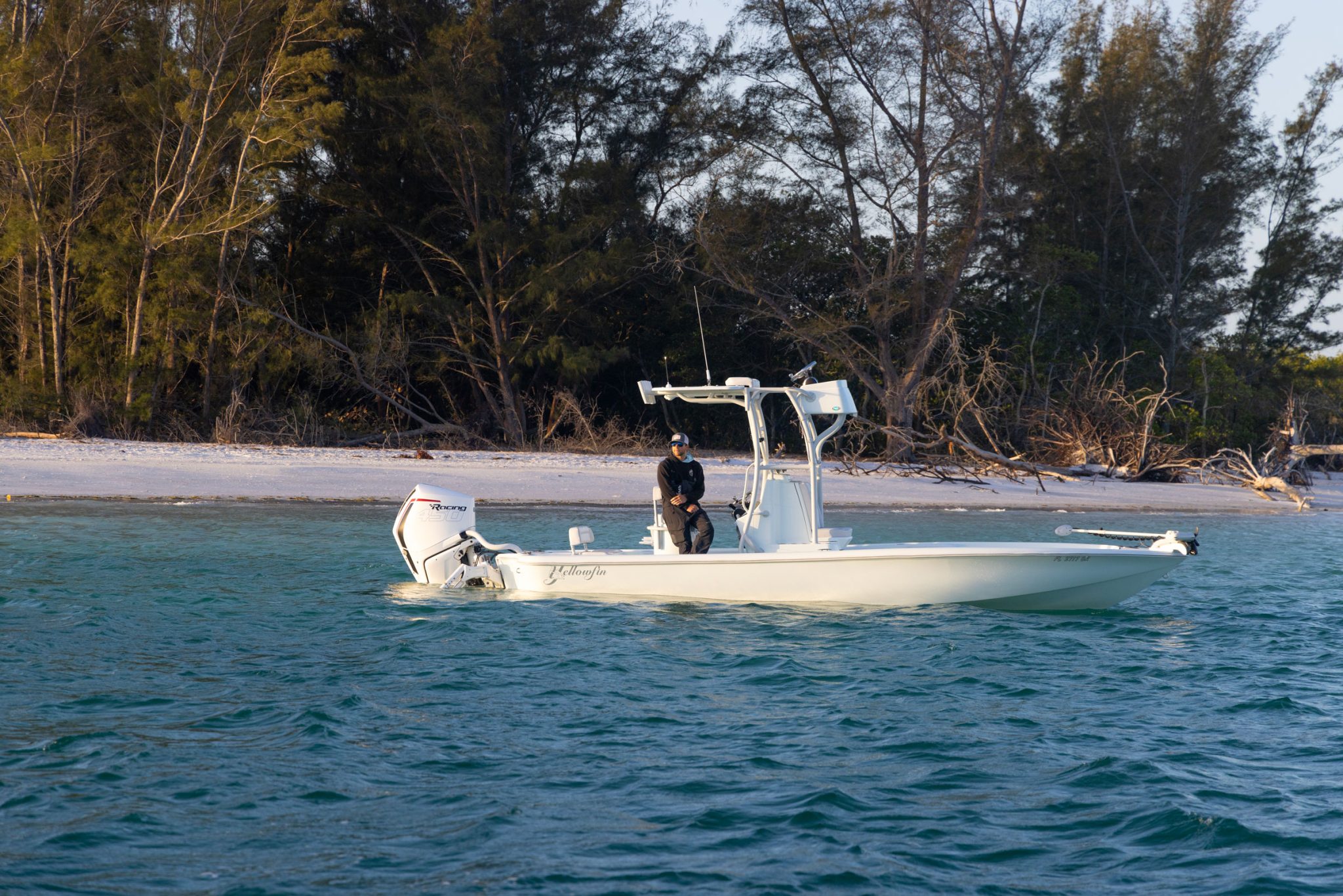 24 Foot Center Console Bay Boat | Yellowfin
