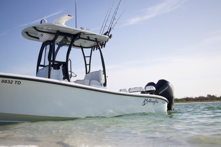 Yellowfin 26 Hybrid Bay Boat | Offshore Center Console